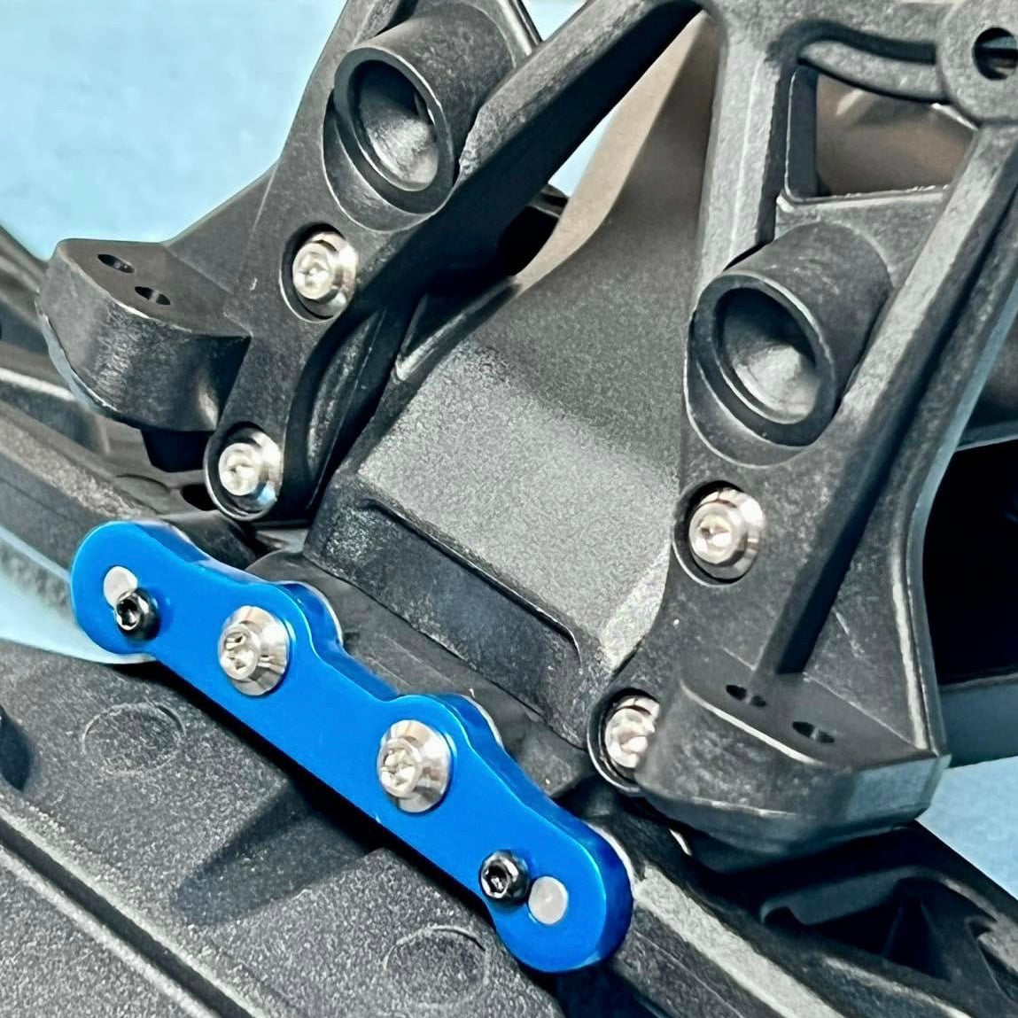 DR10 Build on the 1up Racing Facebook Page