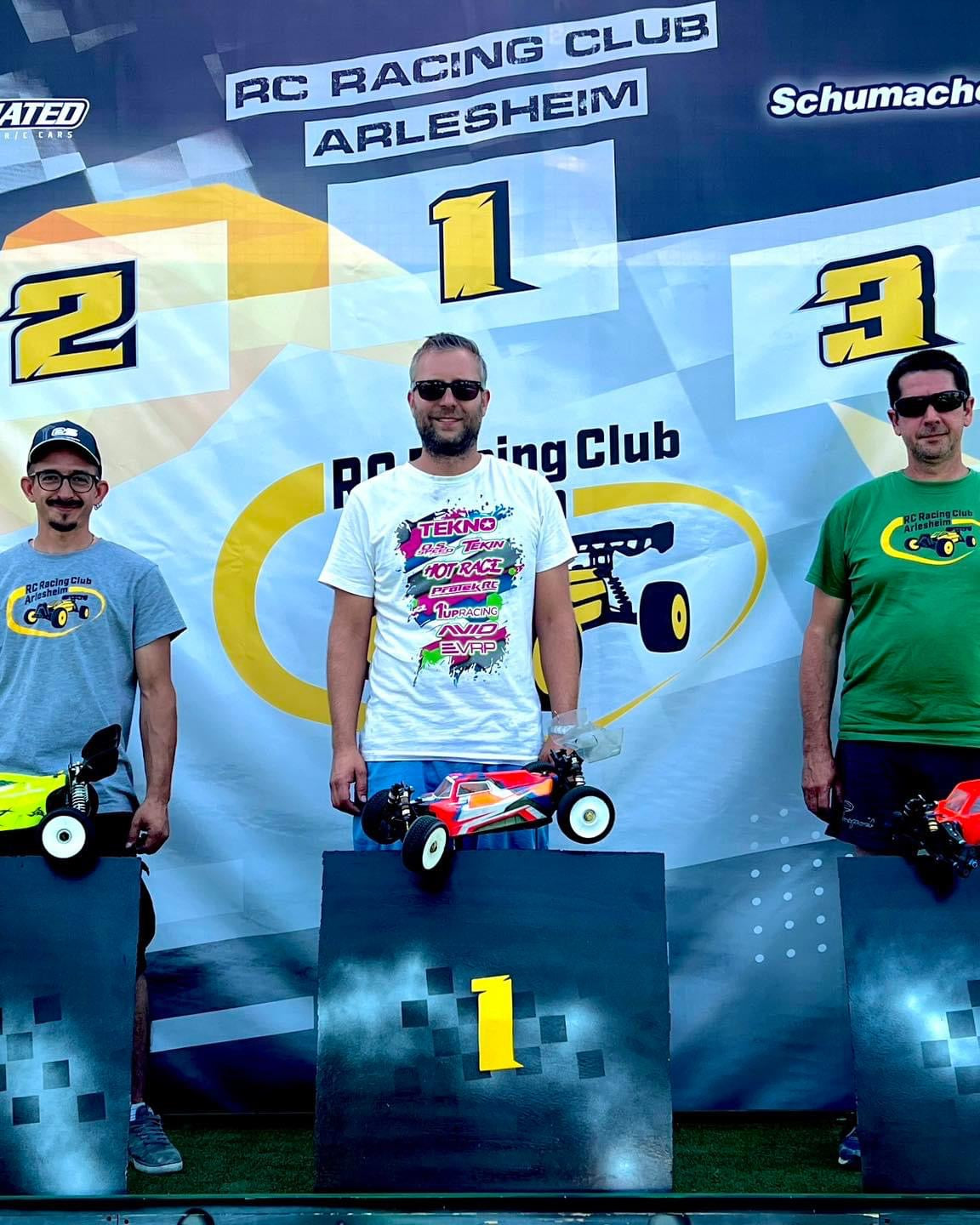 1up Racing is Taking the World Wide Dubs